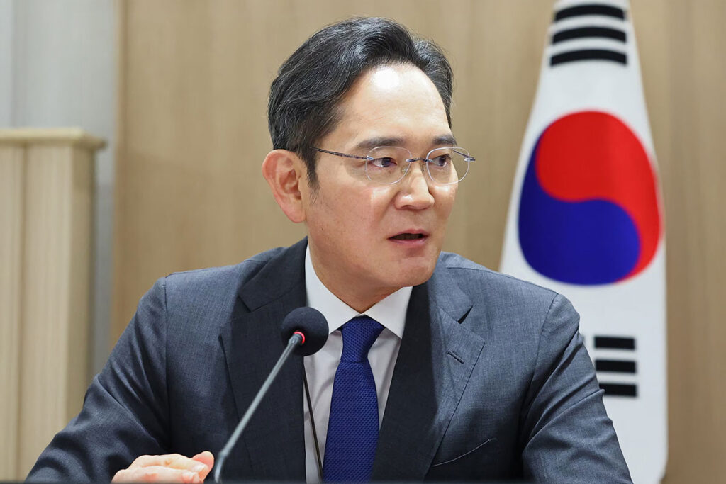 Chủ tịch Lee Jae-yong tổ chức tiệc đầu năm với lãnh đạo cấp cao Samsung